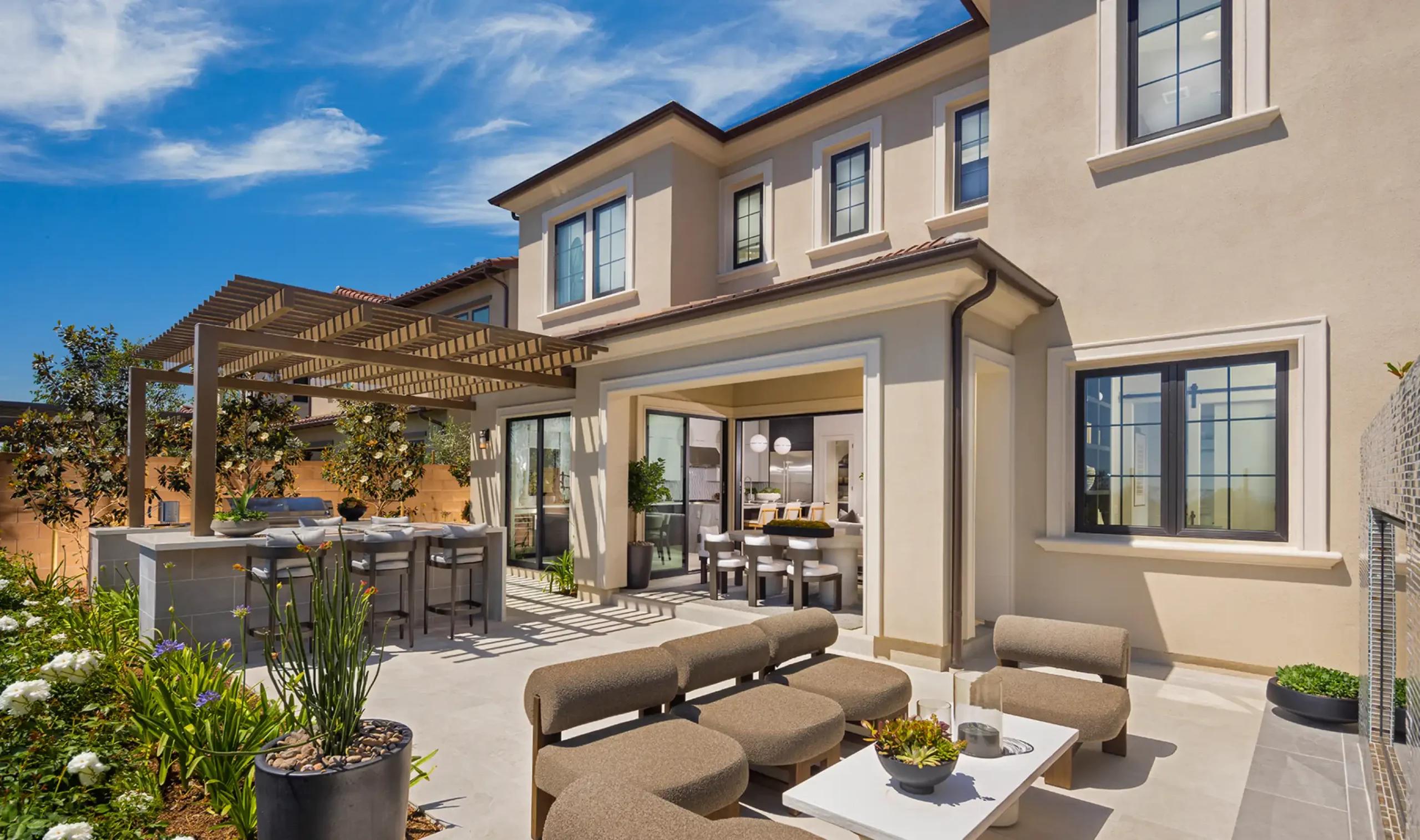 Model homes interior design gallery: Crestview at Orchard Hills, Irvine, California